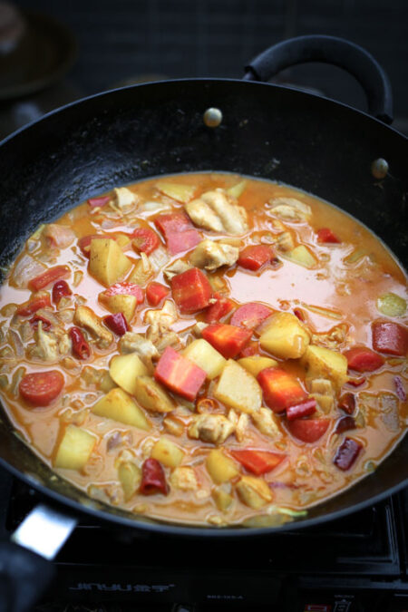 Kari Krohom: Cambodian Chicken Curry Recipe | Lost Plate Recipe Boxes